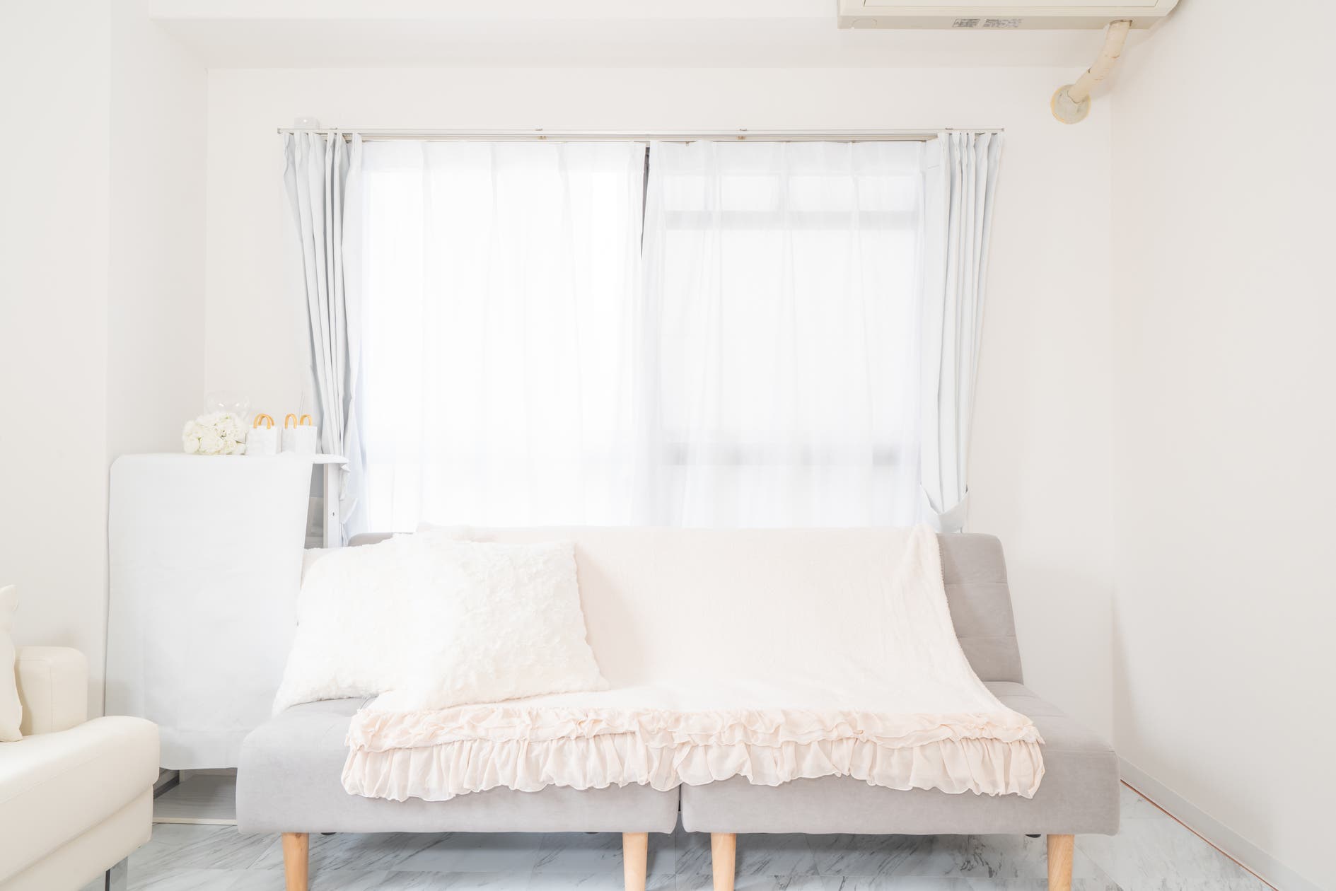 🤍♡スノーホワイト天王寺駅前❄️♡🤍ホワイトツリー🎄天王寺すぐ！ホワイトインテリア♡おうちデート♡女子会♡推し活♡鑑賞会の写真8