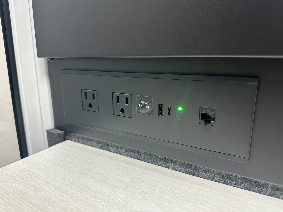 【大名天神】BOXタイプの完全個室！フォンブースAの写真5