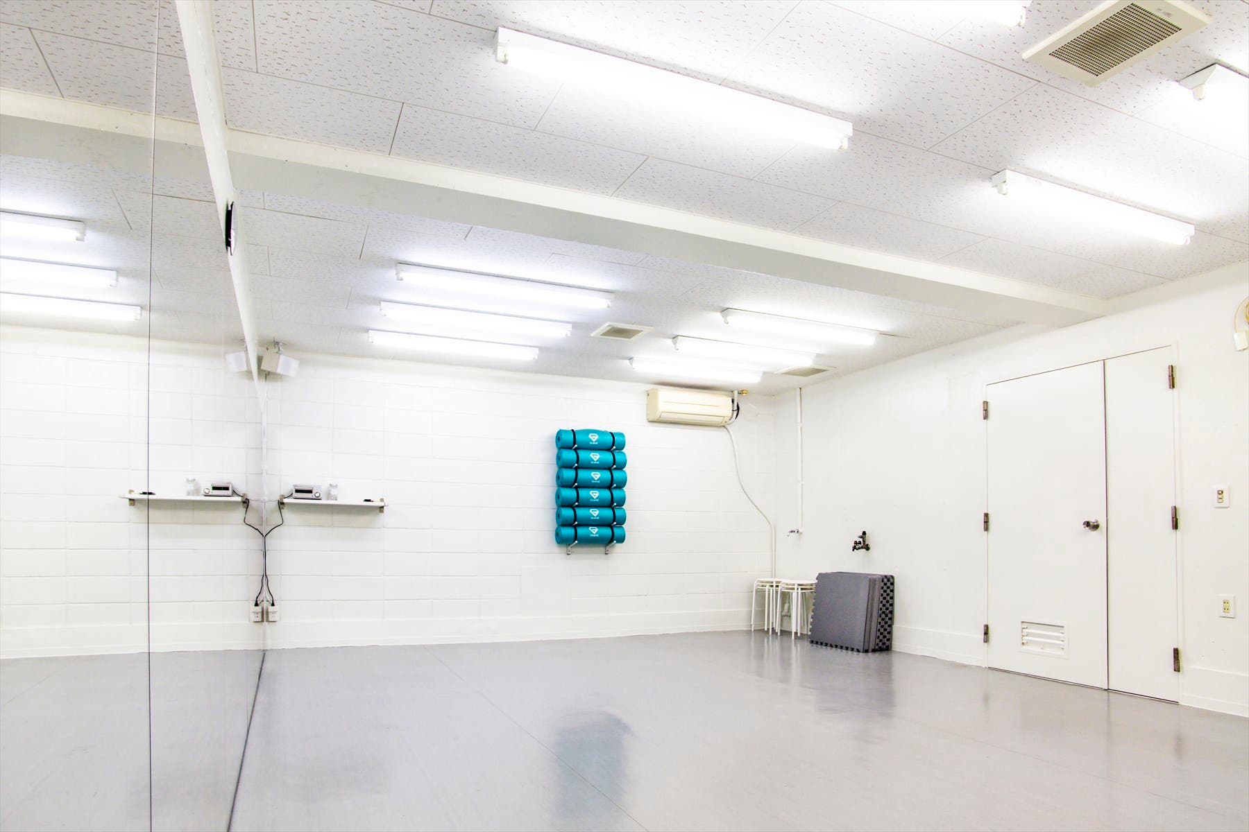 【白金高輪駅徒歩約5分】ダンスに集中/ウォーキング・ヨガ・ポージングに人気/大型ミラー設置/備品無料の写真6