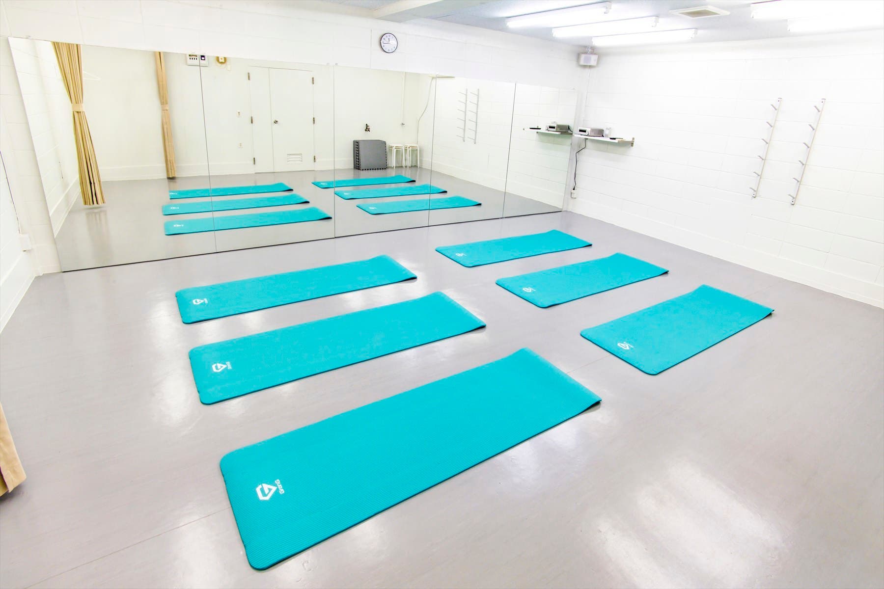 【白金高輪駅徒歩約5分】ダンスに集中/ウォーキング・ヨガ・ポージングに人気/大型ミラー設置/備品無料の写真10