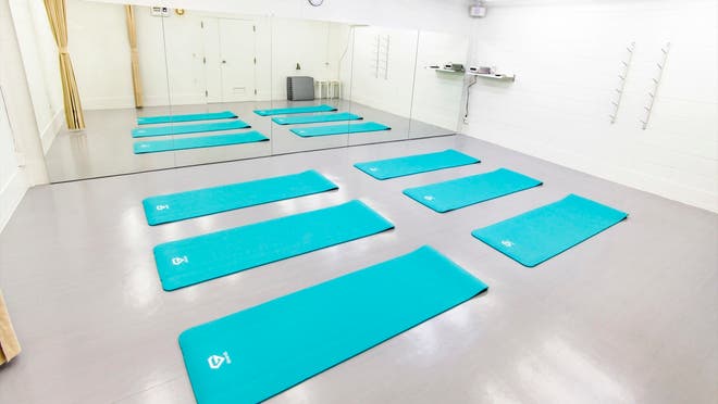 【白金高輪駅徒歩約5分】ダンスに集中/ウォーキング・ヨガ・ポージングに人気/大型ミラー設置/備品無料の写真10