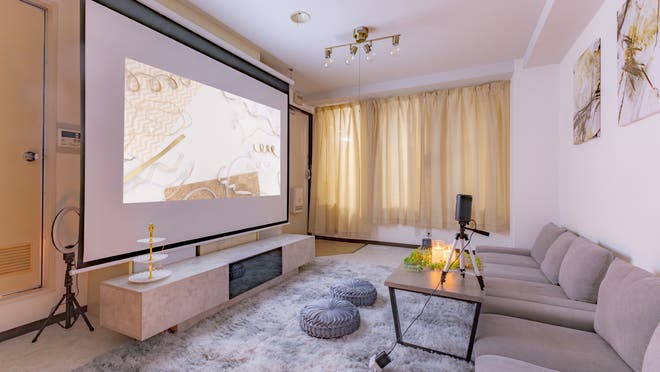 【キャンペーン中🉐今だけ🈹半額 🉐なんば駅スグ🚶推し活🫶VOD見放題🎬誕生日会🍰大人気の部屋の写真7