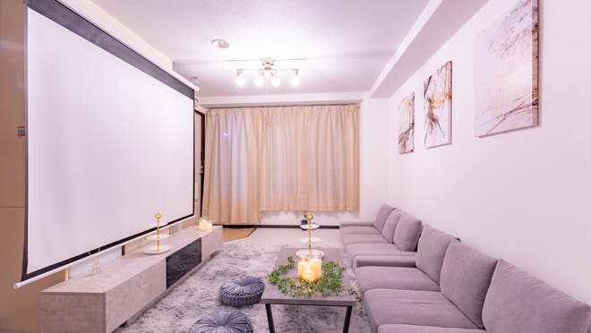 【キャンペーン中🉐今だけ🈹半額 🉐なんば駅スグ🚶推し活🫶VOD見放題🎬誕生日会🍰大人気の部屋の写真11