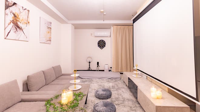 【キャンペーン中🉐今だけ🈹半額 🉐なんば駅スグ🚶推し活🫶VOD見放題🎬誕生日会🍰大人気の部屋の写真13