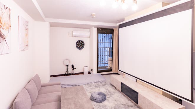 【キャンペーン中🉐今だけ🈹半額 🉐なんば駅スグ🚶推し活🫶VOD見放題🎬誕生日会🍰大人気の部屋の写真14