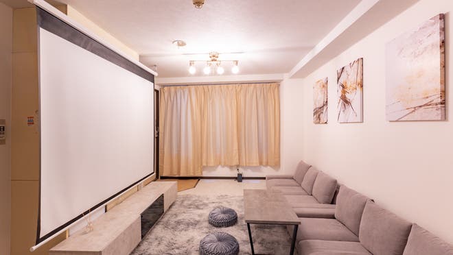 【キャンペーン中🉐今だけ🈹半額 🉐なんば駅スグ🚶推し活🫶VOD見放題🎬誕生日会🍰大人気の部屋の写真19