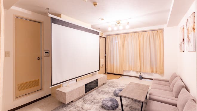 【キャンペーン中🉐今だけ🈹半額 🉐なんば駅スグ🚶推し活🫶VOD見放題🎬誕生日会🍰大人気の部屋の写真20