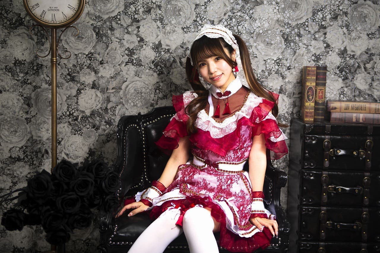 秋葉原最大規模の姫エリア（白/黒）✨豊富な自然光🌞本物の大型漆喰壁🥀花壁/広々40㎡/大型背景紙7種/グリーンバックの写真9