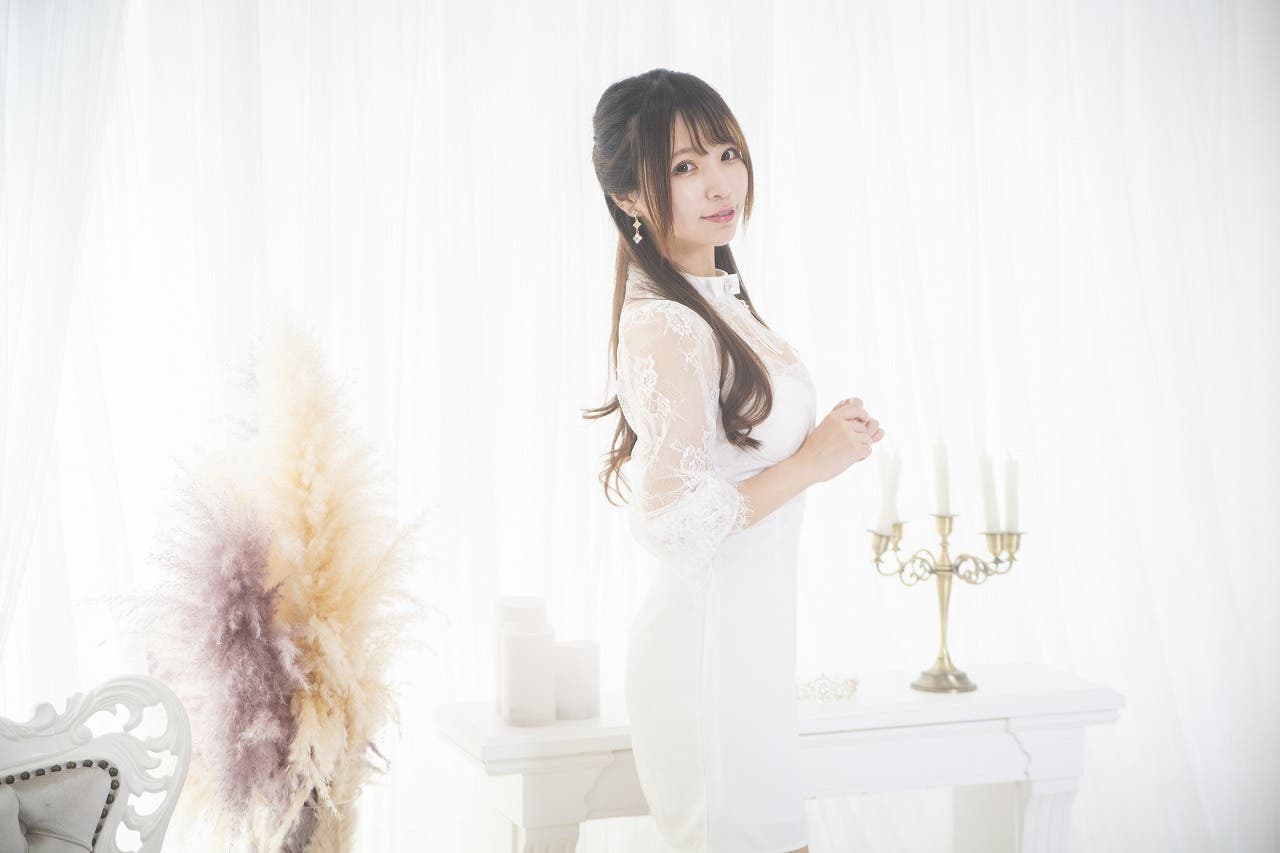 秋葉原最大規模の姫エリア（白/黒）✨豊富な自然光🌞本物の大型漆喰壁🥀花壁/広々40㎡/大型背景紙7種/グリーンバックの写真6