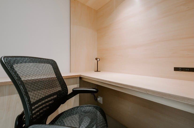 ＜SHAREPORT 綱島 集中ブース＞綱島駅徒歩5分🚃コワーキングスペース内の半個室ブース💻テレワーク/自習の写真4