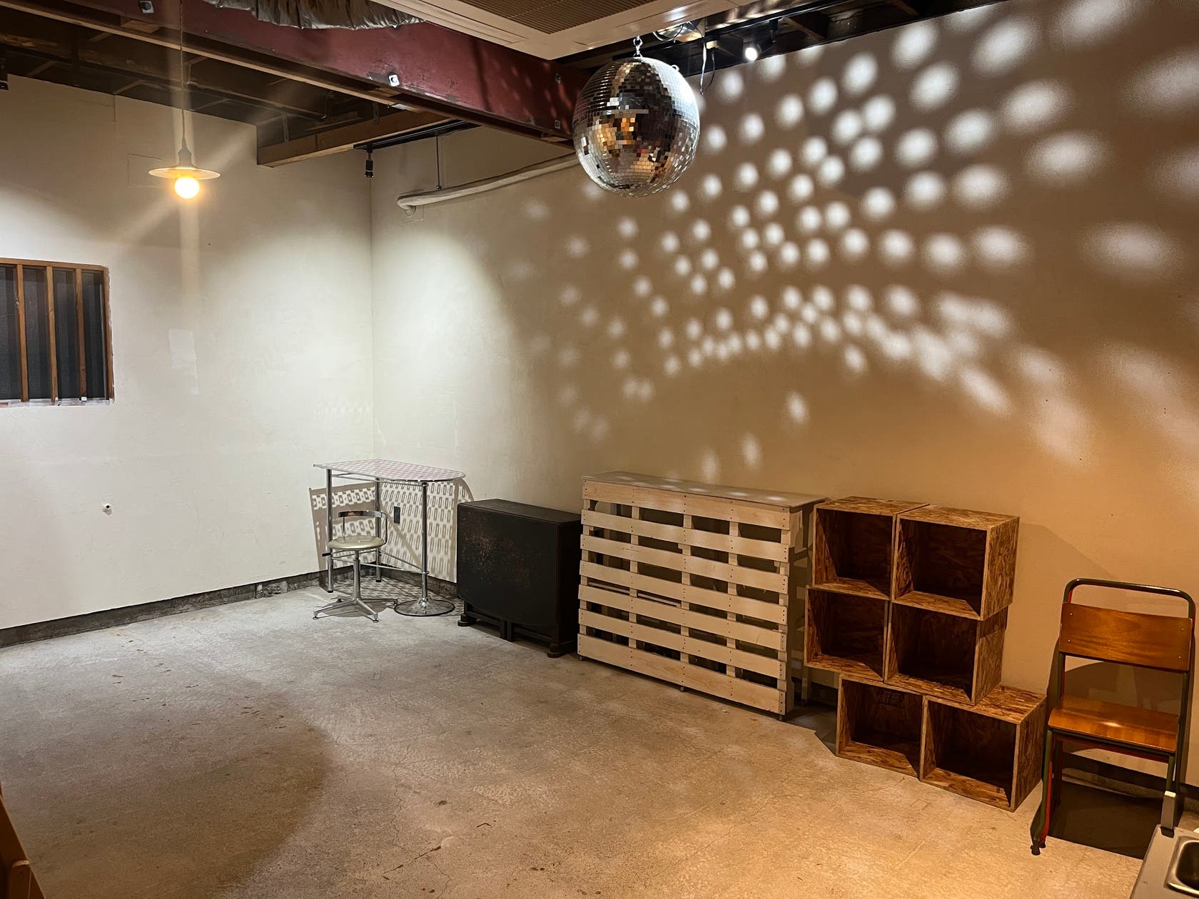 【高円寺駅4分】120㎡の1軒家。展示会やポップアップストア、撮影・パーティー用途に最適な2階建古民家イベントスペースの写真9