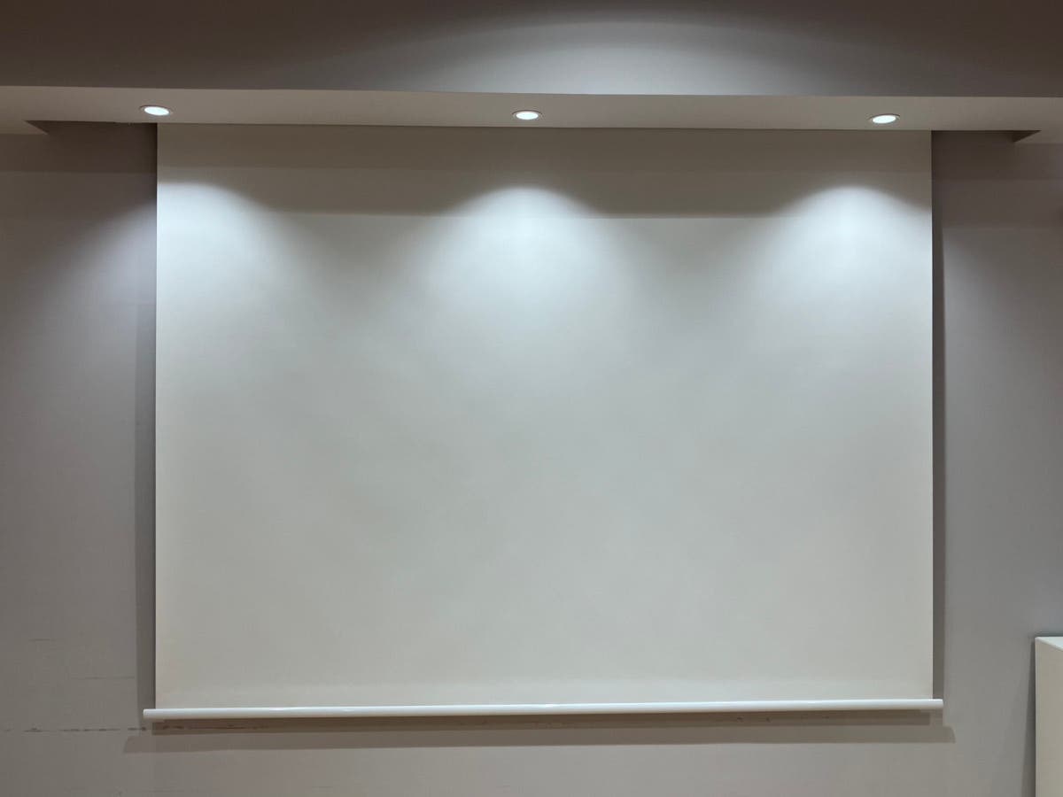 会場備え付けプロジェクター+スクリーンの画像2