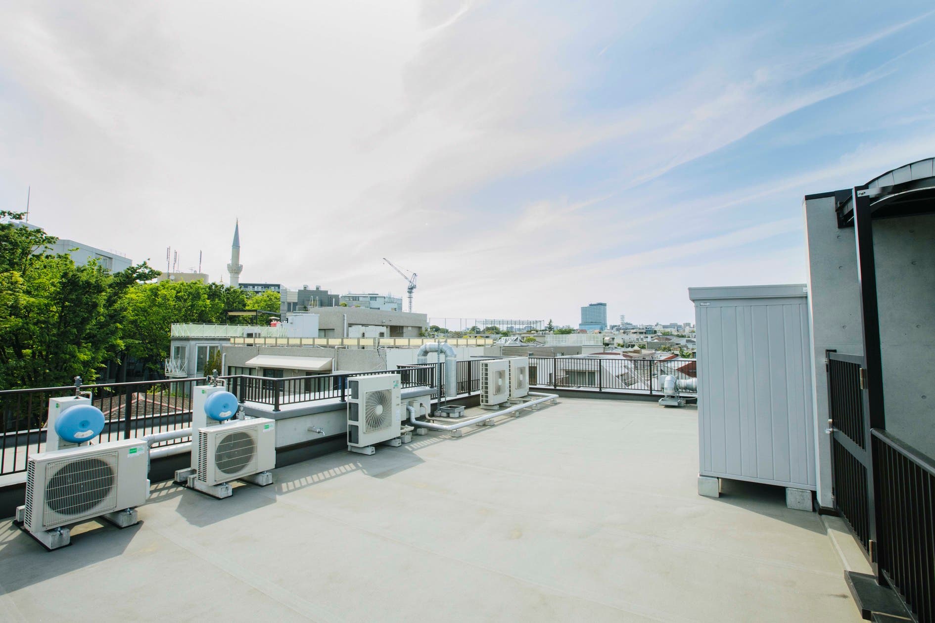 【代々木上原駅徒歩3分】1日中自然光の入る白とグレーのシンプルなスタジオの写真19