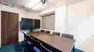 MEETING ROOM 2B【上野駅1分】8名着席🌟65型モニター📺WEB会議🎤Wi-Fi有🛜 8名席の写真2