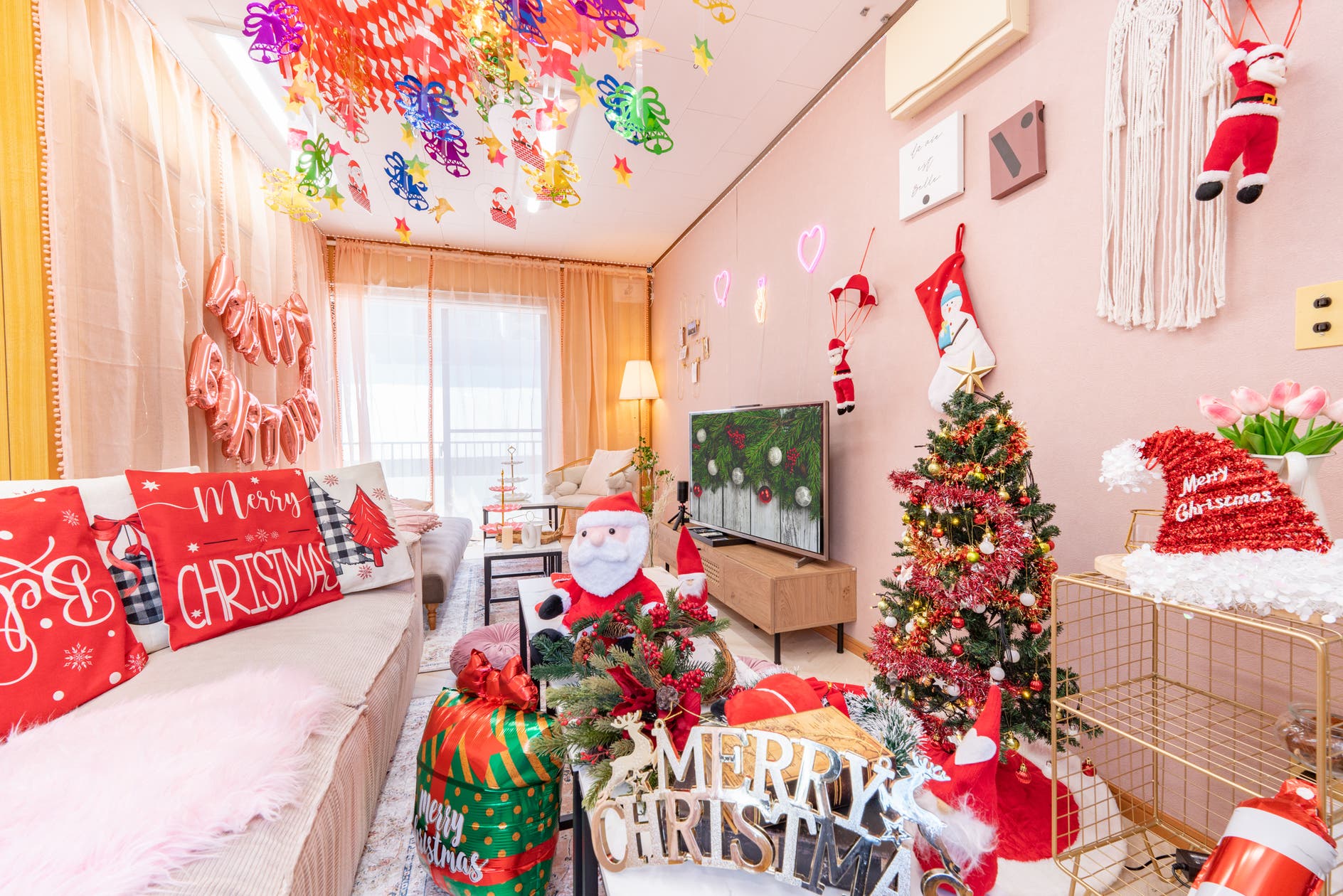 激安🉐24時間OK❣️ゴミOK❣️新宿3分❣️100㌅ｽｸﾘｰﾝ/イルミネーション✨️隠れ家🏠️の写真1