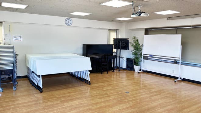 【国立駅徒歩5分】スペースコウヨウ6Fは セミナー形式の配置が可能!会議やセミナー、さらにはパーティーなどにも使えるの写真4