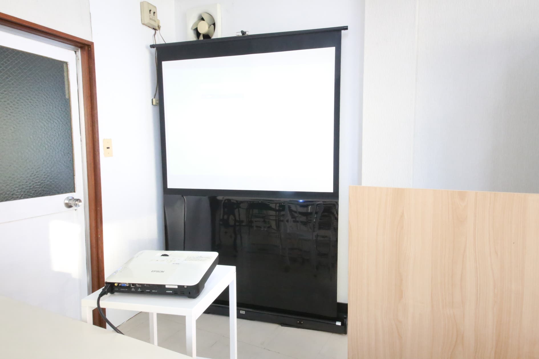 ＜MG4＞大阪駅から2駅！ 駅チカ！会議、ボドゲetc OK！ ホワイトボード/プロジェクター/Wi-Fi完備！の写真19