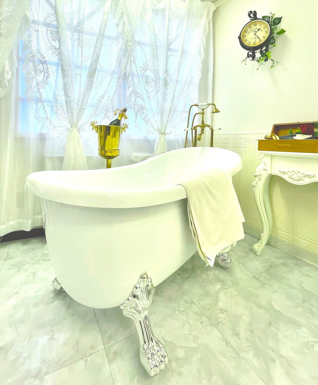 🎊移転リニューアルオープン♪🎊秋葉原4分　姫系💞猫脚バスタブ・アーチ窓・12シーン撮影可能！コスプレ・ポートレート・推し活に♪の写真20