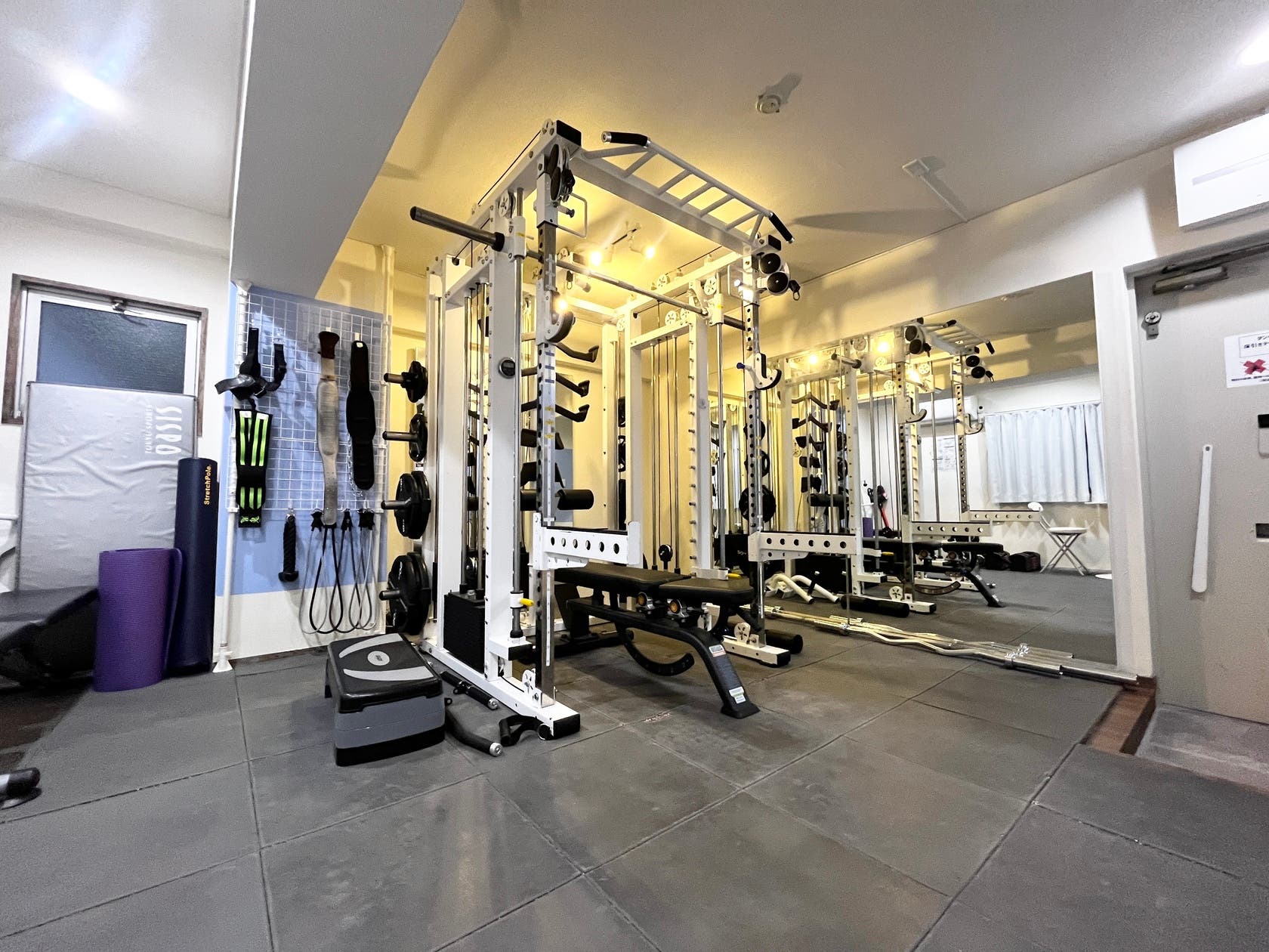 《御茶ノ水駅徒歩5分》完全個室レンタルジム　5in1ラック/ダンベル40kg　『SLIM FITNESS 御茶ノ水店💪』の写真5