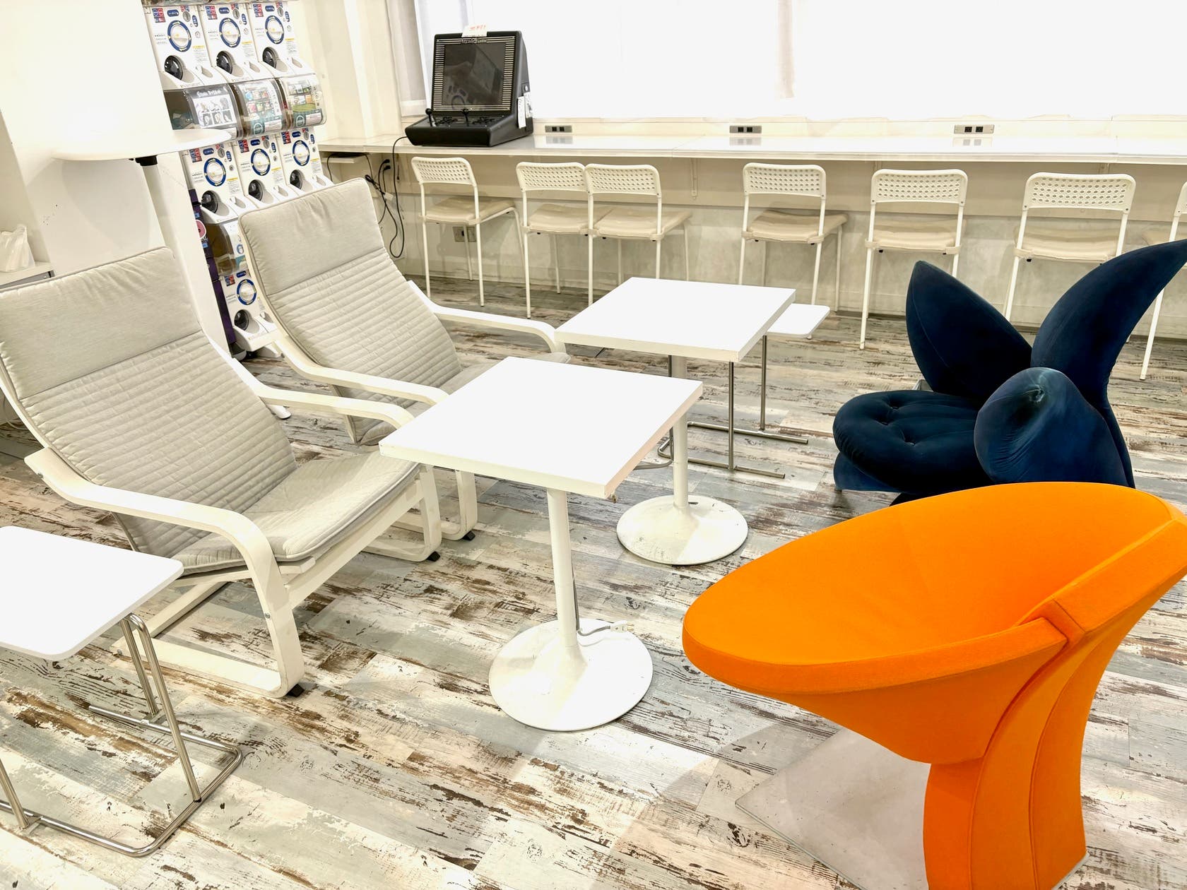 クリスマスOK🎄1号店 窓5m自然光◎｜新宿西口駅2分/JR新宿駅7分｜機材無料◎撮影スタジオ｜土足！エレベーター有｜90平米の写真13