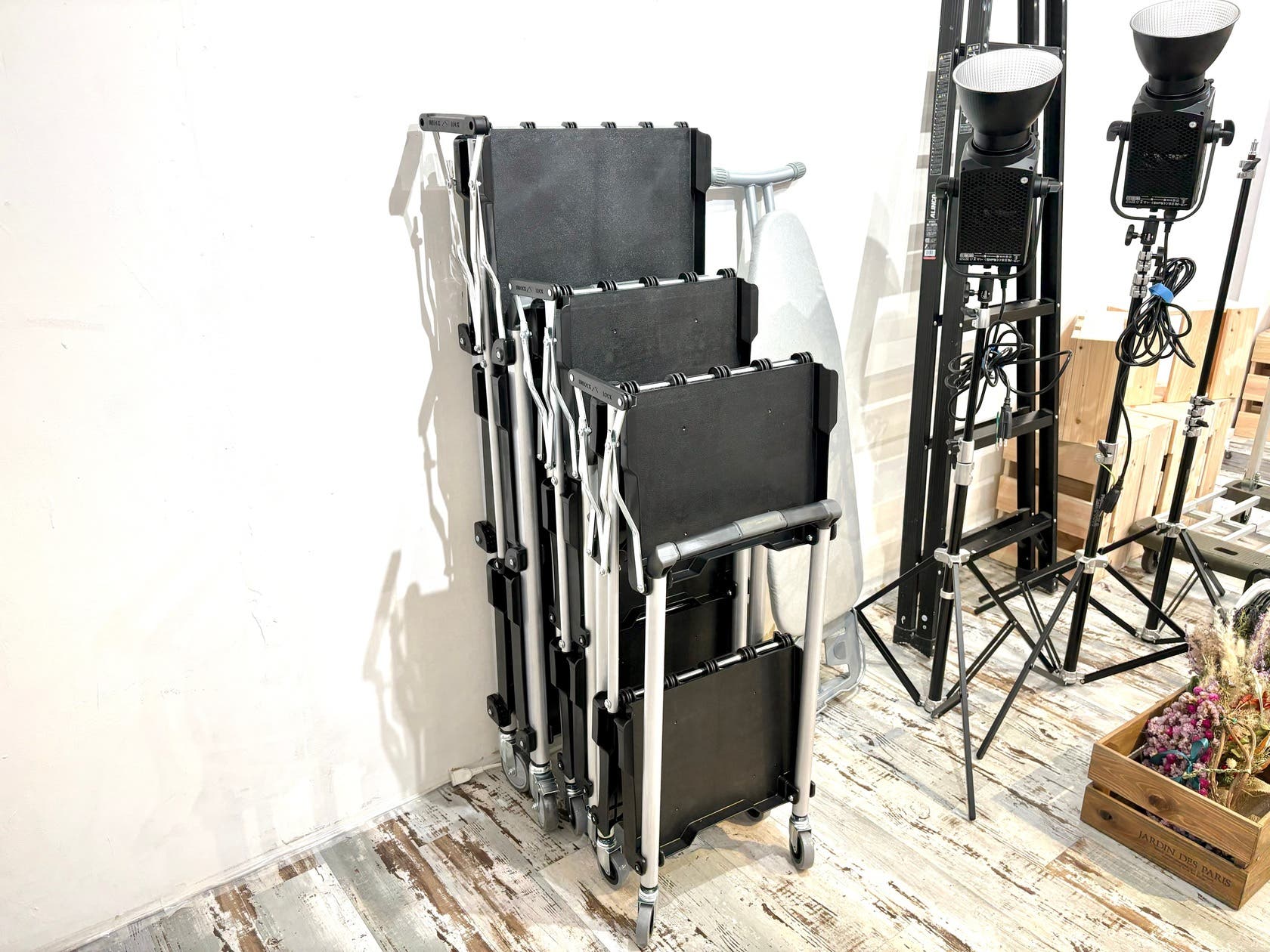 クリスマスOK🎄1号店 窓5m自然光◎｜新宿西口駅2分/JR新宿駅7分｜機材無料◎撮影スタジオ｜土足！エレベーター有｜90平米の写真17