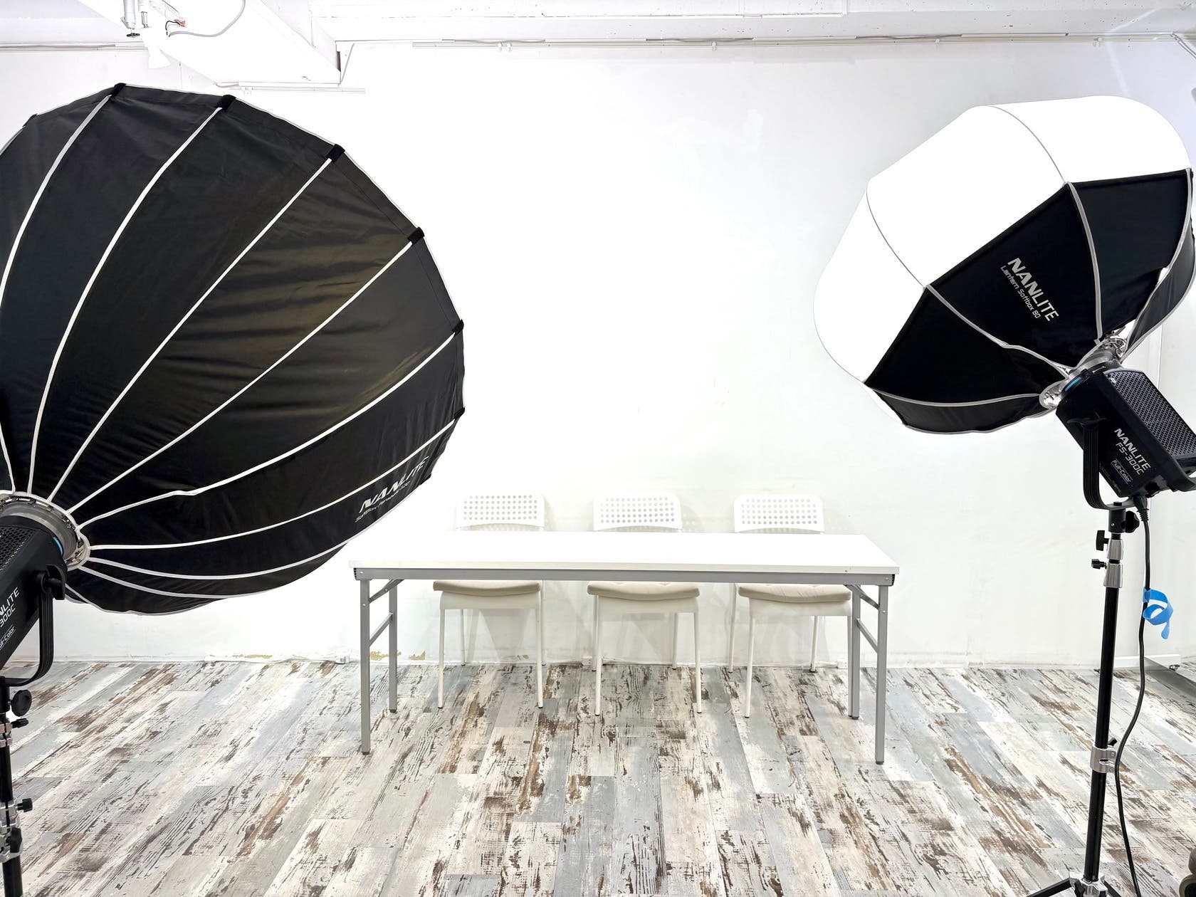 クリスマスOK🎄1号店 窓5m自然光◎｜新宿西口駅2分/JR新宿駅7分｜機材無料◎撮影スタジオ｜土足！エレベーター有｜90平米の写真11