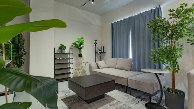 【池袋駅 徒歩5分】自然光×白背景|リール撮影・YouTube撮影🎥ロケ・スタジオ撮影📸ポートレート、商品撮影🍃コスプレ◎の写真22