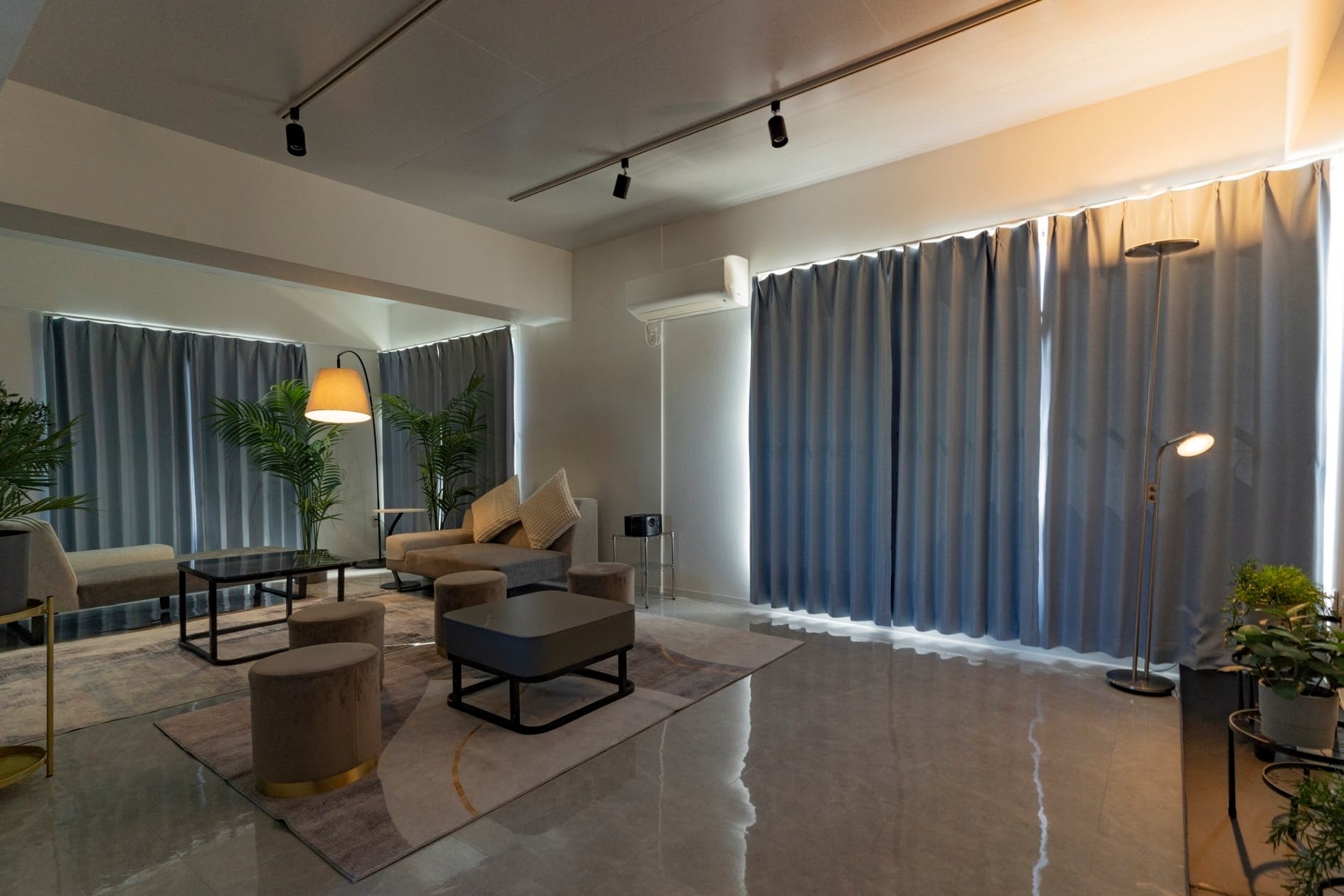 【池袋駅 徒歩5分】自然光×白背景｜リール撮影・YouTube撮影🎥ロケ・スタジオ撮影📸ポートレート、商品撮影🍃コスプレ◎の写真7