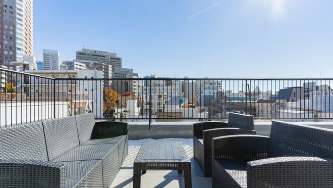 【池袋駅 徒歩5分】自然光×白背景|リール撮影・YouTube撮影🎥ロケ・スタジオ撮影📸ポートレート、商品撮影🍃コスプレ◎の写真9