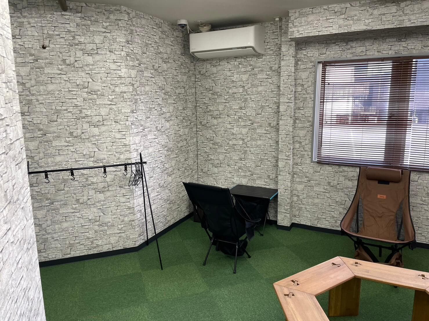 3周年記念30%OFF！5名個室が1時間700円！24時間営業！山梨県富士吉田市に所在し、都心から1時間30分とアクセス良好！の写真4