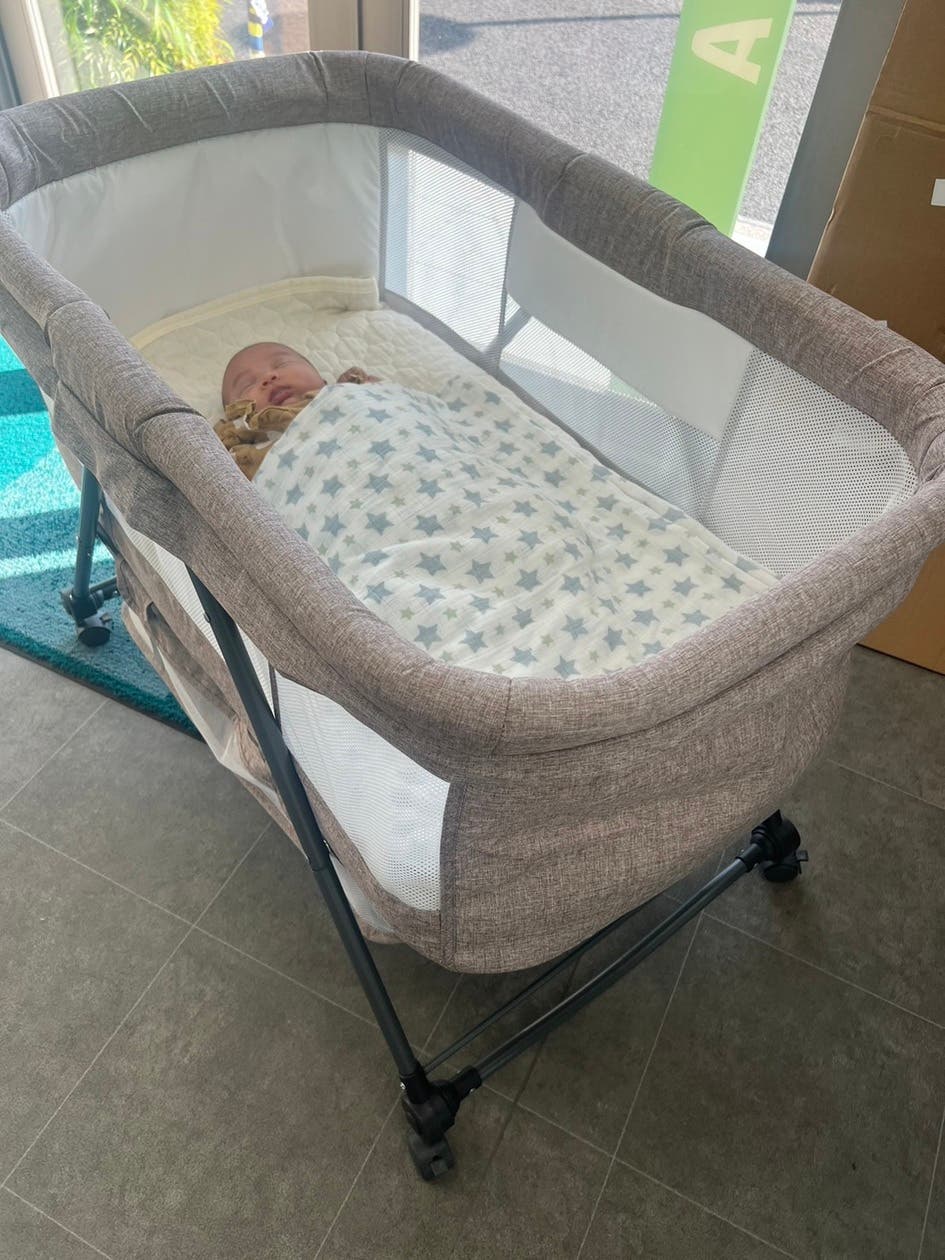 ベビーベッドの画像1