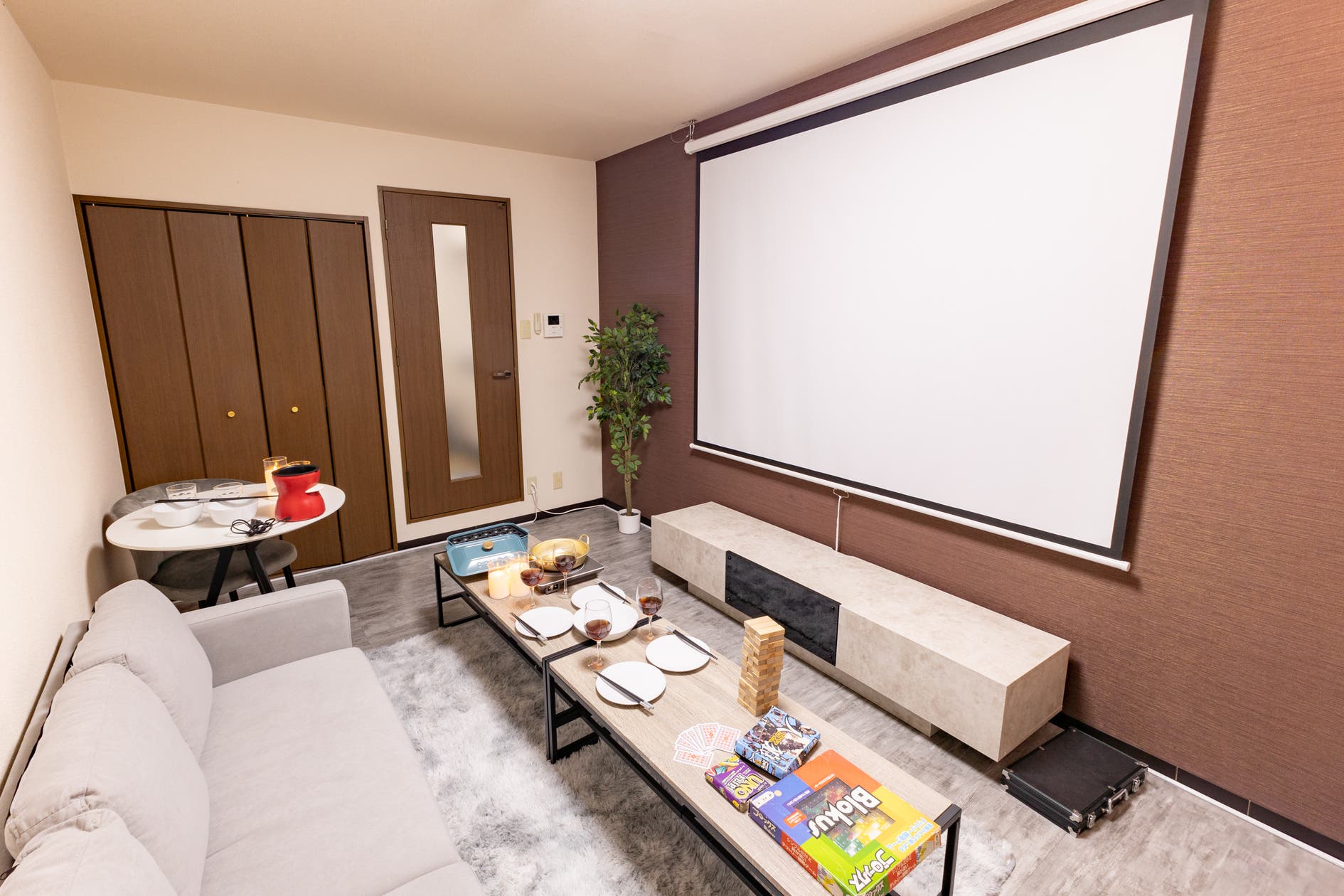 【オープン記念🉐今だけ🈹半額 🉐なんば駅目の前】🚶推し活🫶VOD見放題🎬誕生日会🍰大人気ルーム🎮の写真18