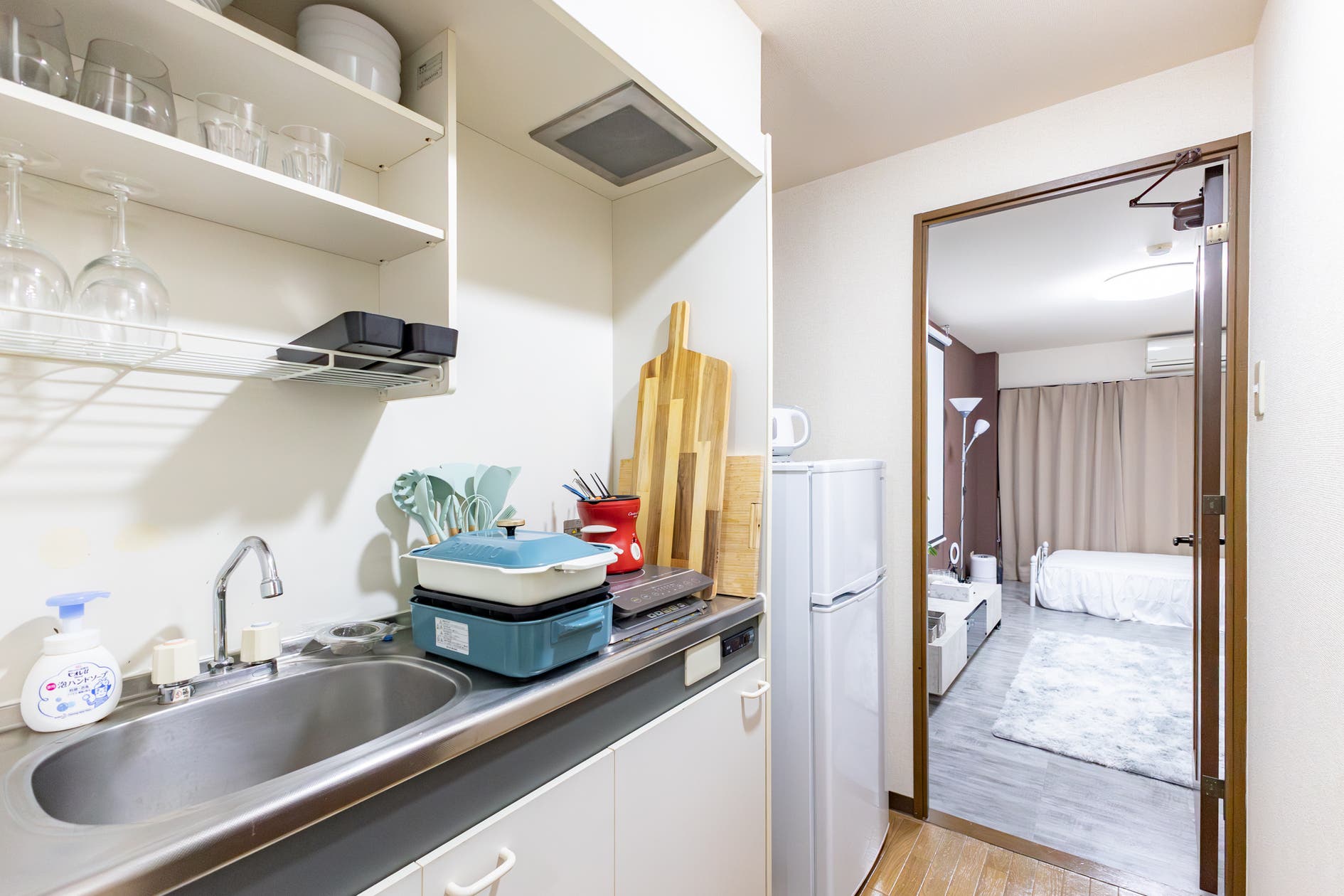 【オープン記念🉐今だけ🈹半額 🉐なんば駅目の前】🚶推し活🫶VOD見放題🎬誕生日会🍰大人気ルーム🎮の写真20