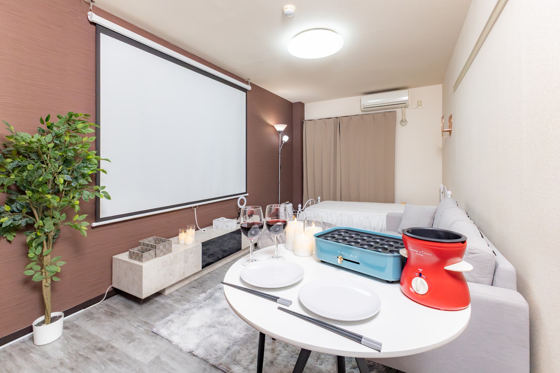 【オープン記念🉐今だけ🈹半額 🉐なんば駅目の前】🚶推し活🫶VOD見放題🎬誕生日会🍰大人気ルーム🎮の写真19