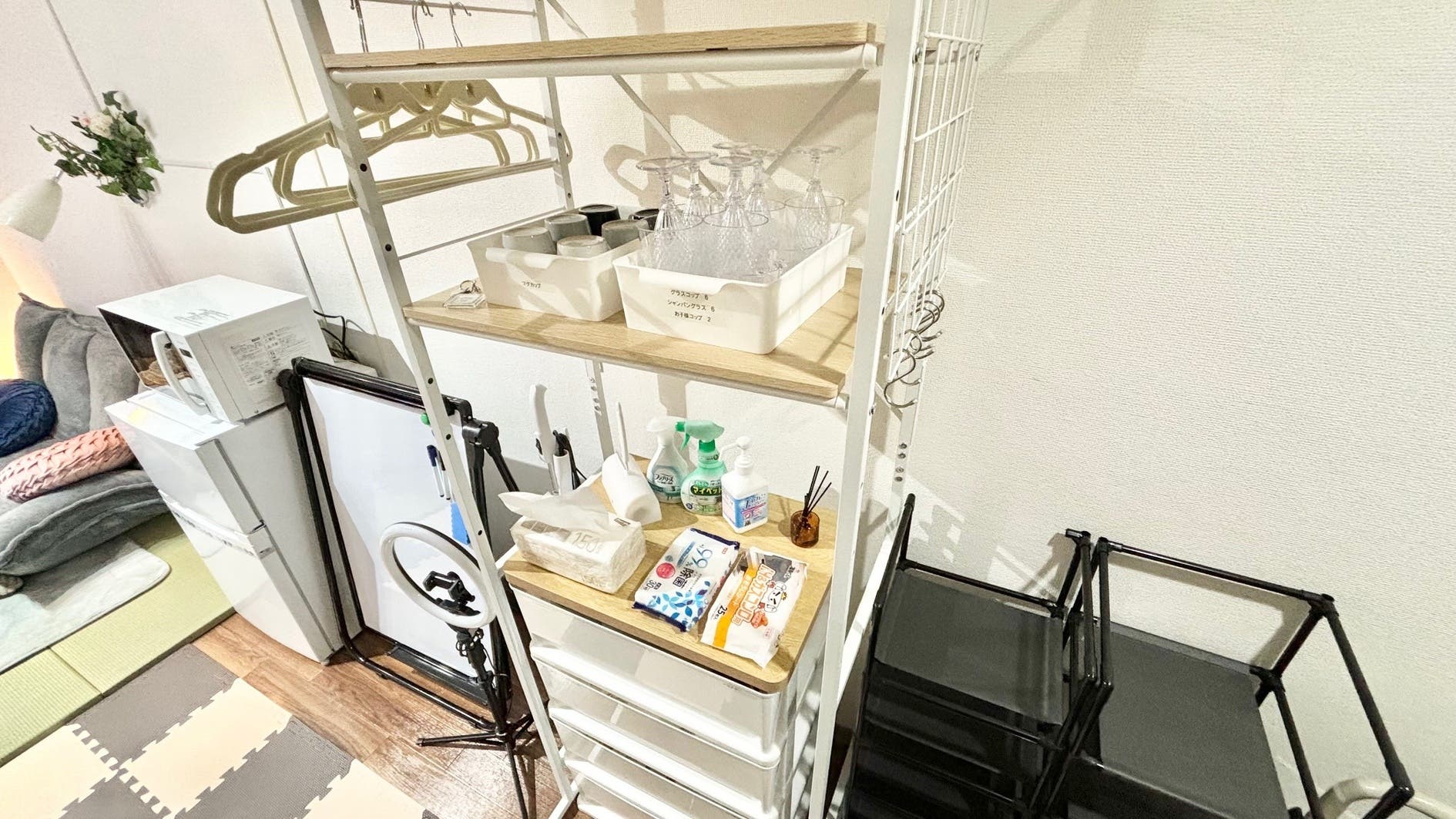 1時間から利用🉑新大阪駅スグ🚶‍♂️落ち着く「たたみ」のお部屋🌟80㌅大画面🎬高画質プロジェクター📸ドルビー音質♬の写真7