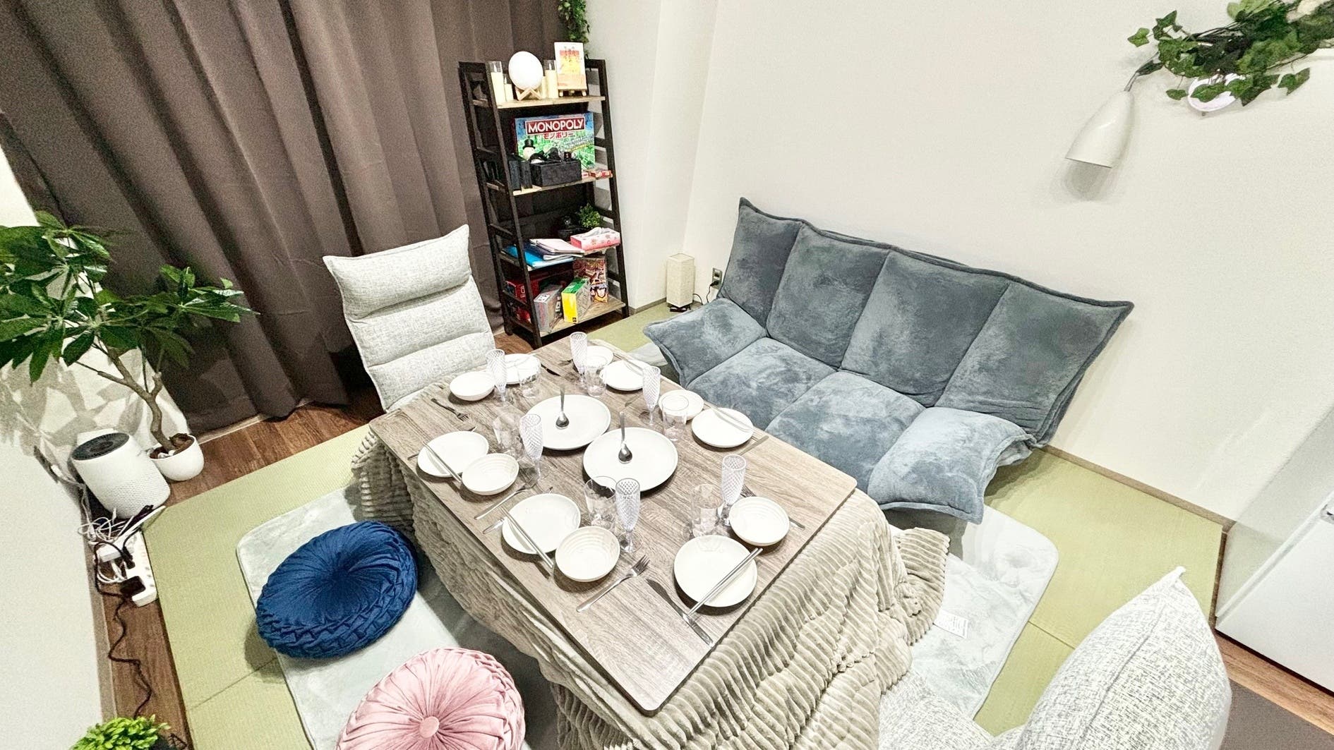 1時間から利用🉑新大阪駅スグ🚶‍♂️落ち着く「たたみ」のお部屋🌟80㌅大画面🎬高画質プロジェクター📸ドルビー音質♬の写真8