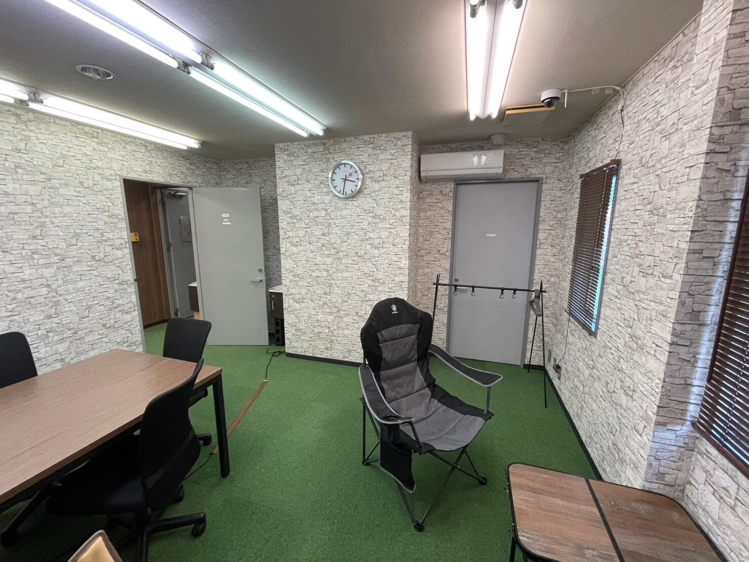 3周年記念34%OFF！6名個室が1時間800円！24時間営業！山梨県富士吉田市に所在し、都心から1時間30分とアクセス良好！の写真7