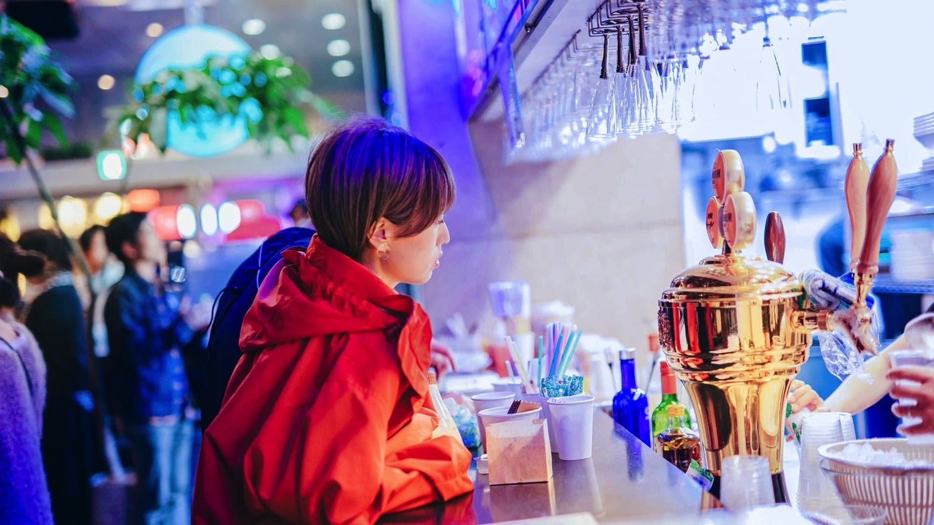 ～フォーマルな研修やセミナーから煌びやかな宴会まで、一気通貫で開催できる「駅前」＆「ハイブリッド」なイベントホール。の写真20