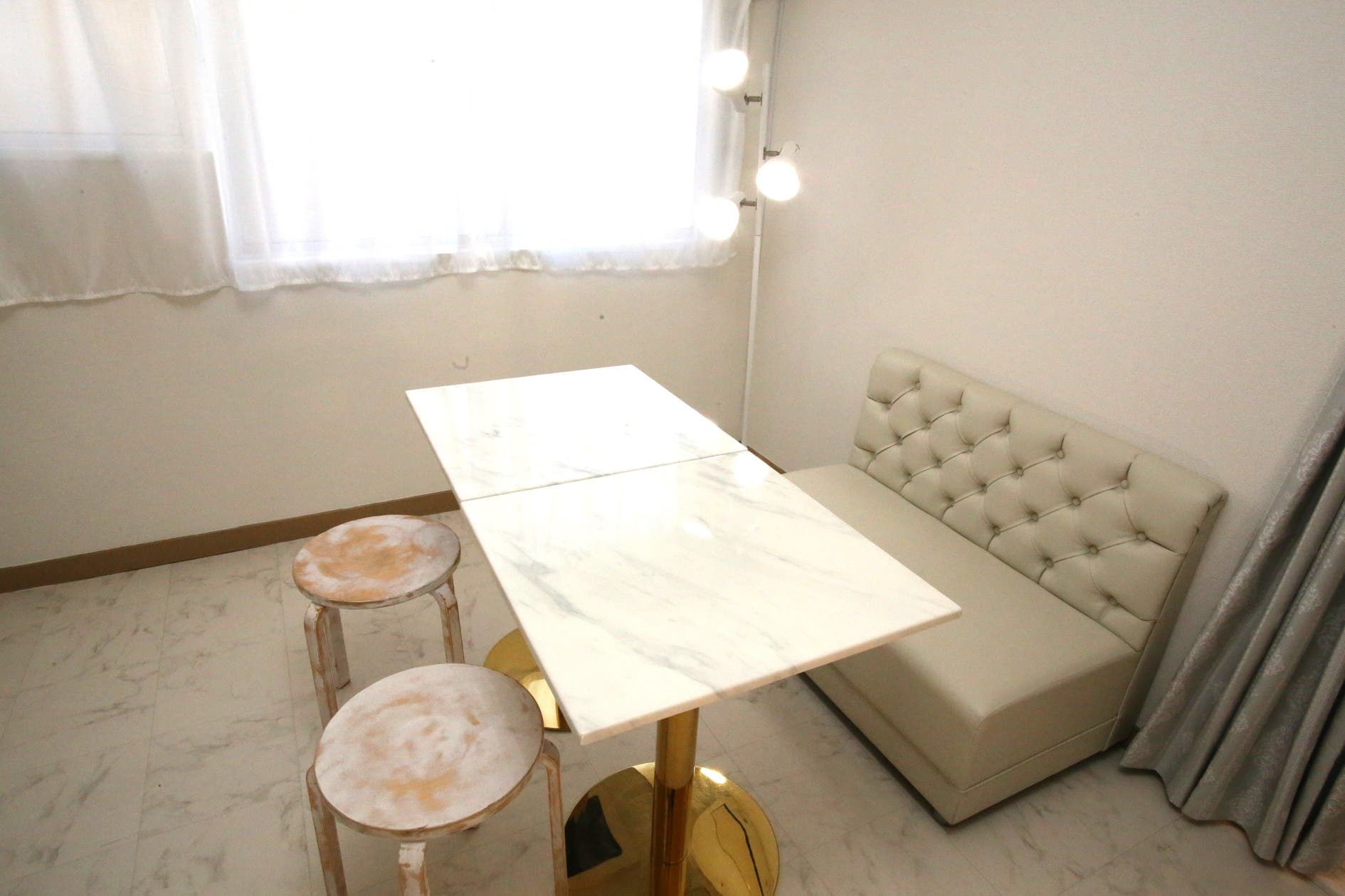 【赤羽駅5分】加湿器導入/電動昇降ベッド有孔/完全個室✨/とにかく広い！😊/待合室＋施術室完備！/Rainbowの写真18