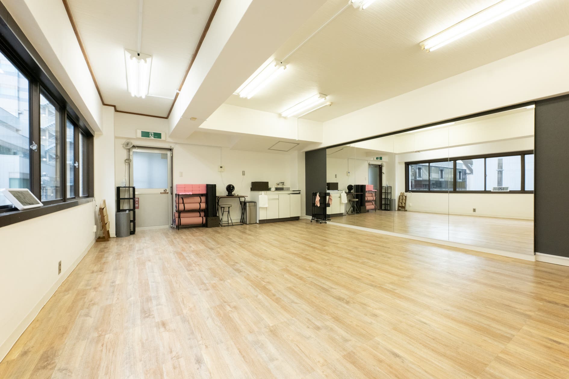 【新橋駅4分、内幸町駅1分】☆ジャンプOK☆ダンス・ヨガなどにおすすめ/1日1回スタッフ完全清掃のスタジオの写真30