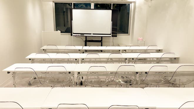 東京駅から徒歩3分!30名用イベントスペース!🌟研修・ポップアップストア・パーティー・鑑賞会何でもあり🌟の写真2