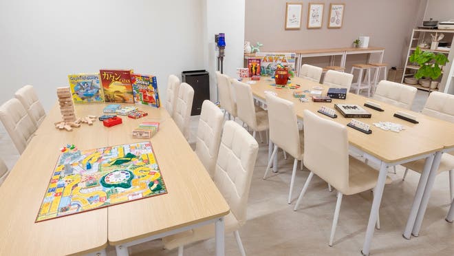 秋葉原駅3分岩本町駅1分🚃最大30名着席🎉30種類以上のボドゲ♪100㌅大型スクリーン🎬懇親会/イベント利用に🎤の写真3