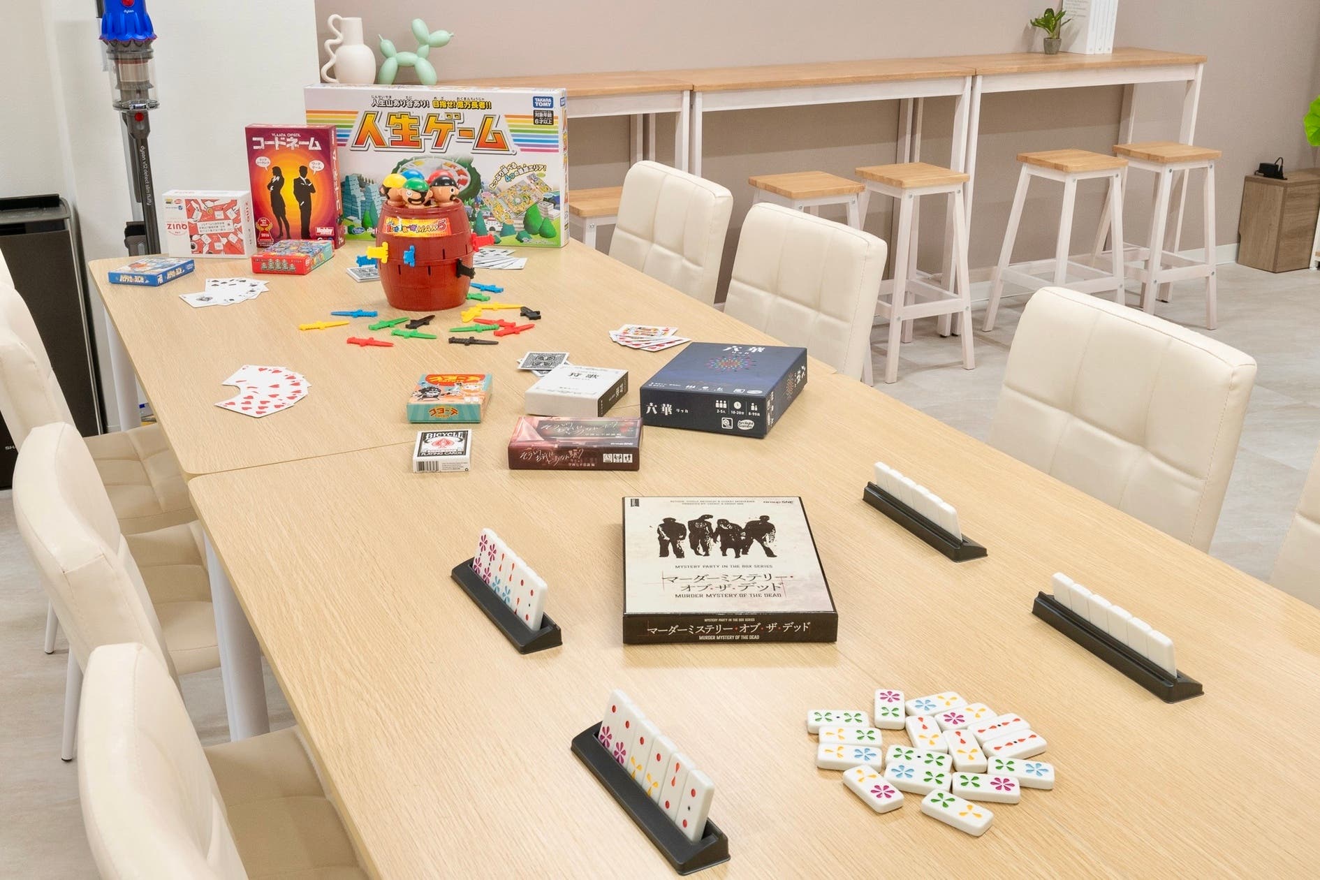 秋葉原駅3分岩本町駅1分🚃最大30名着席🎉30種類以上のボドゲ♪100㌅大型スクリーン🎬懇親会/イベント利用に🎤の写真14