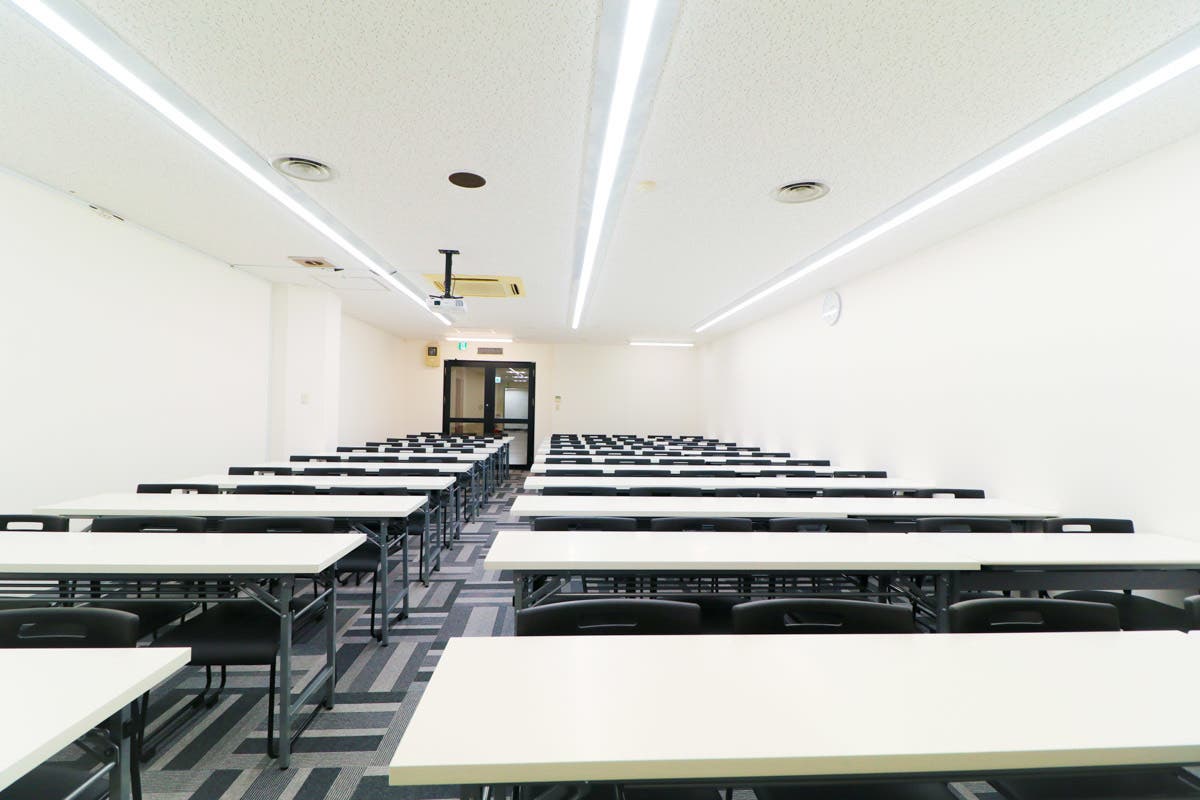 【梅田駅地下直結で最高の立地！大阪駅前第１ビル！80名】プロジェクター・WiFi全て無料！ふれあい貸し会議室 梅田No127の写真6