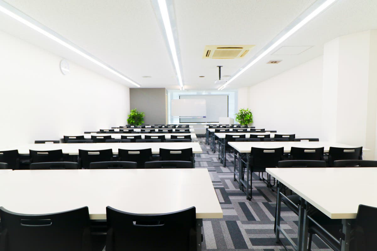 【梅田駅地下直結で最高の立地！大阪駅前第１ビル！80名】プロジェクター・WiFi全て無料！ふれあい貸し会議室 梅田No127の写真7