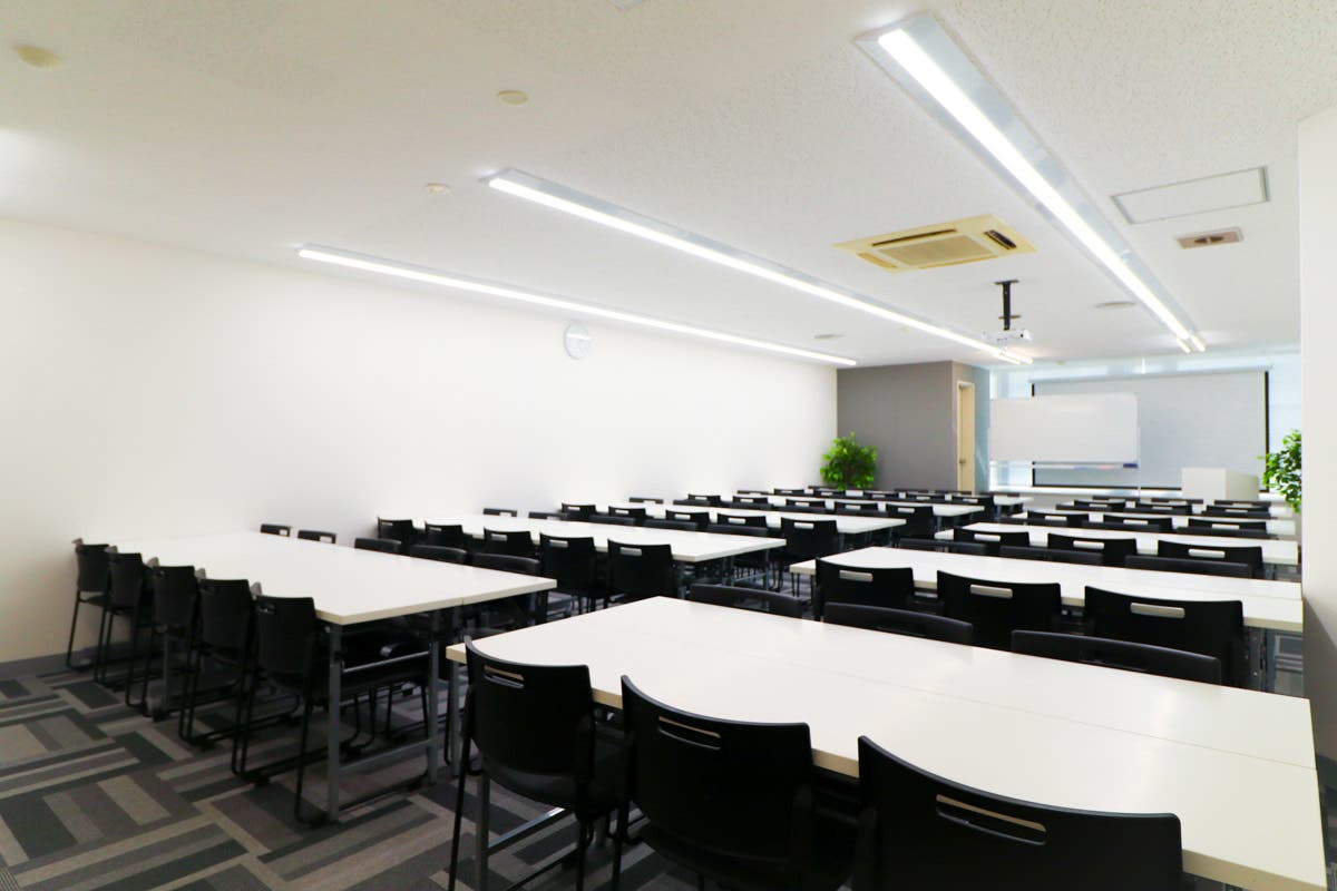 【梅田駅地下直結で最高の立地！大阪駅前第１ビル！80名】プロジェクター・WiFi全て無料！ふれあい貸し会議室 梅田No127の写真8