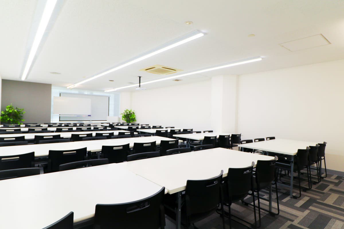 【梅田駅地下直結で最高の立地！大阪駅前第１ビル！80名】プロジェクター・WiFi全て無料！ふれあい貸し会議室 梅田No127の写真9