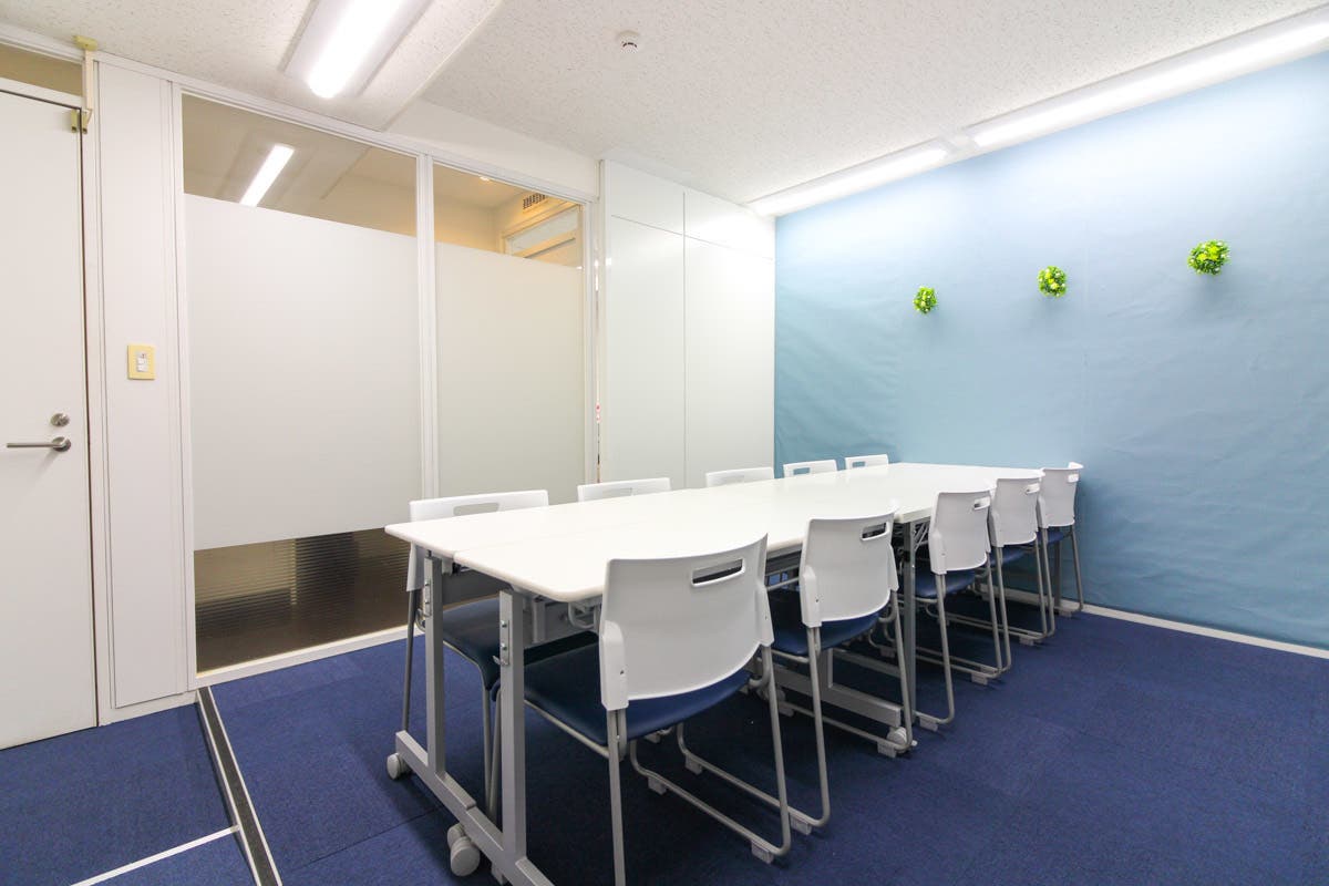 【天神駅出口徒歩2分！16名！】40インチ大型モニター・10Gbps光回線・WiFi全て無料！ふれあい貸し会議室 天神No131の写真8