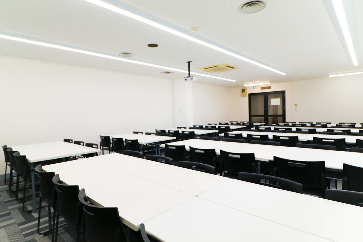 【梅田駅地下直結で最高の立地！大阪駅前第１ビル！80名】プロジェクター・WiFi全て無料！ふれあい貸し会議室 梅田No127の写真10