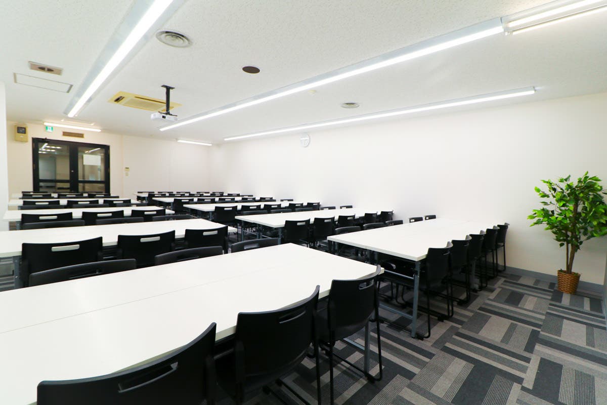 【梅田駅地下直結で最高の立地！大阪駅前第１ビル！80名】プロジェクター・WiFi全て無料！ふれあい貸し会議室 梅田No127の写真11